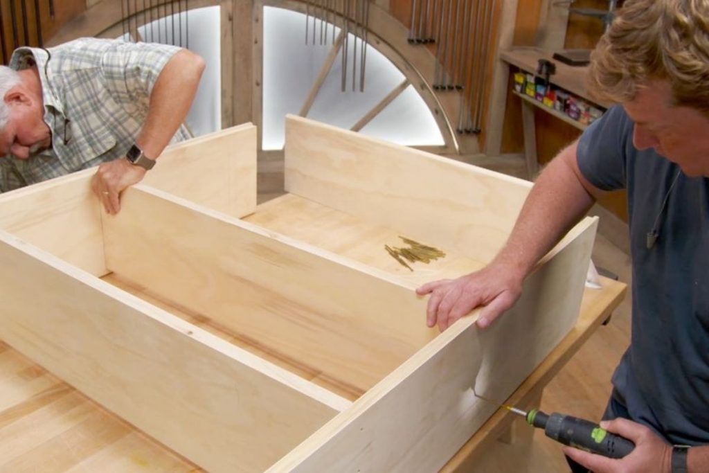 How To Build A Bookshelf | BuildEazy