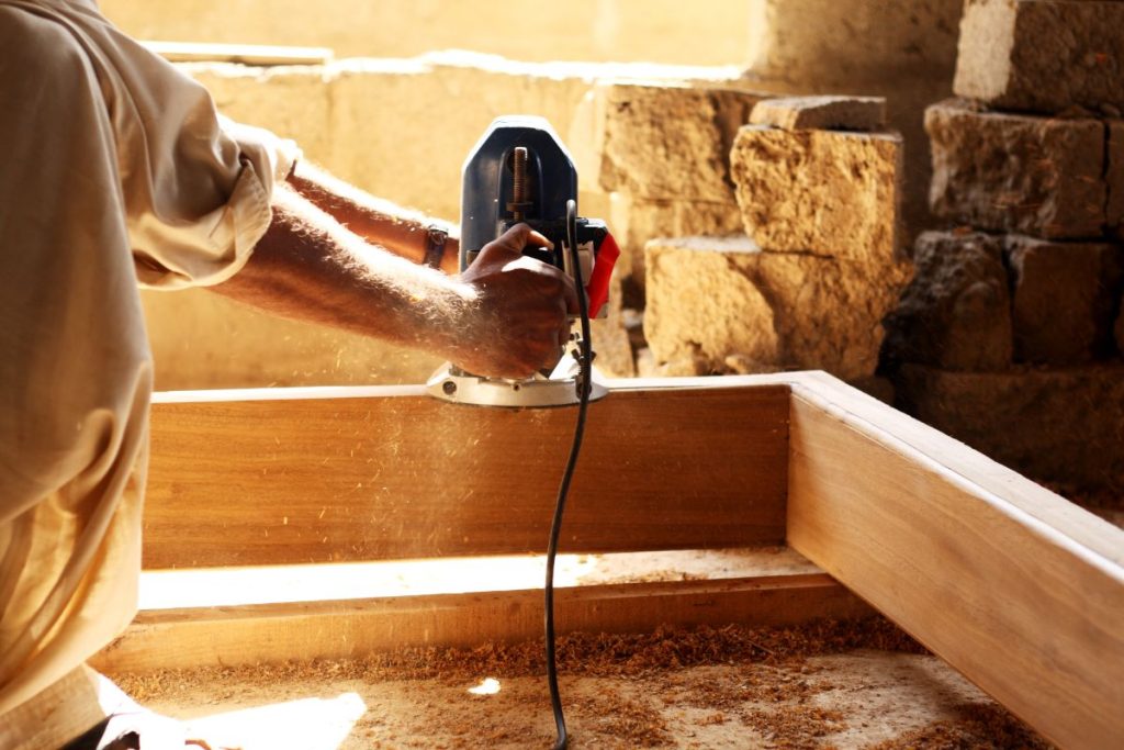 How To Use A Wood Router: An Easy Guide To Routing | BuildEazy