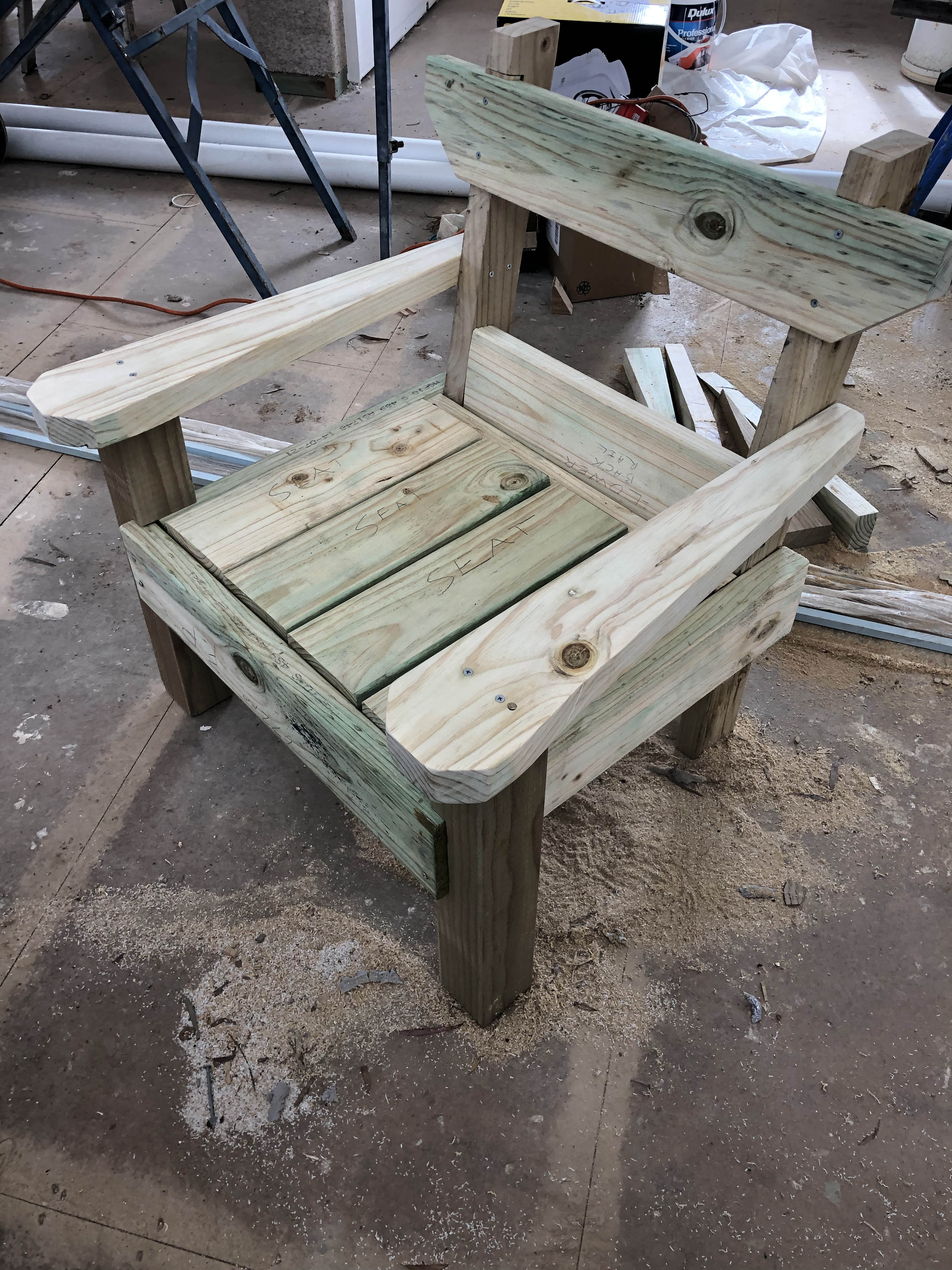 🔨 How to build a comfortable garden chair | BuildEazy