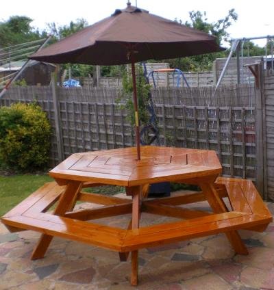 Hexagonal picnic table | BuildEazy