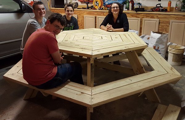 How to build a Hexagonal Table with Seating | BuildEazy