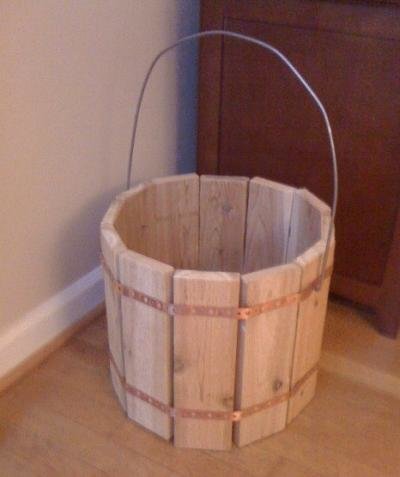 🔨 How to make a decorative Wooden Bucket | BuildEazy