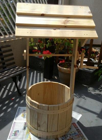 🌼 How to build a wooden wishing well | BuildEazy